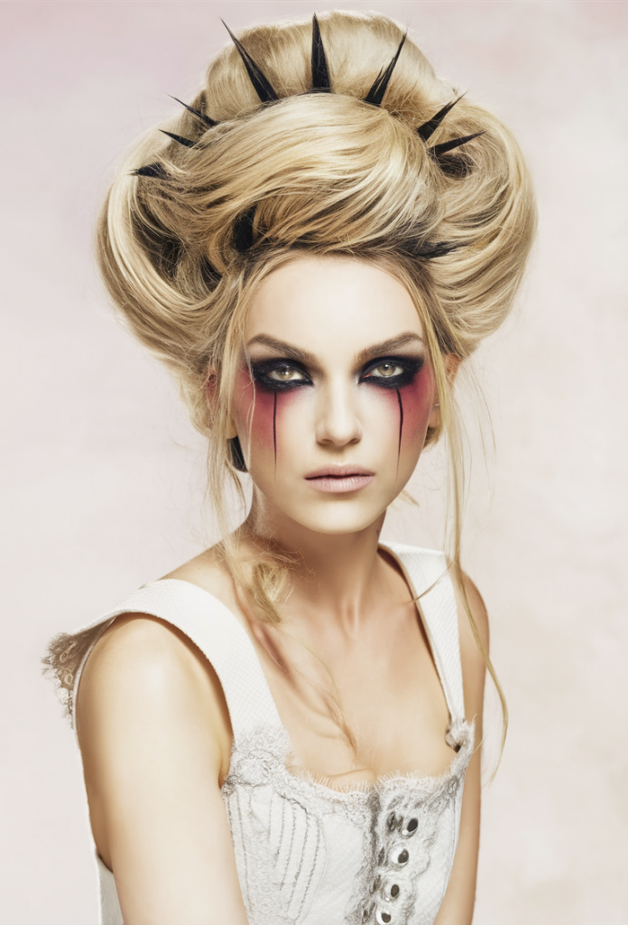 20 Vampire Hairstyles for Women: Gothic, Victorian, Curly, and Short ...